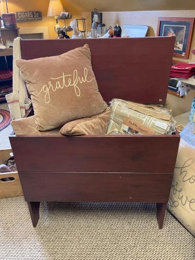 Early American Quilt Box – Saltbox Primitives